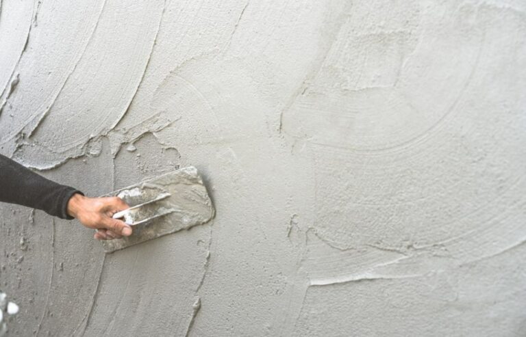 Types of Concrete Trowels and How to Use Them Properly